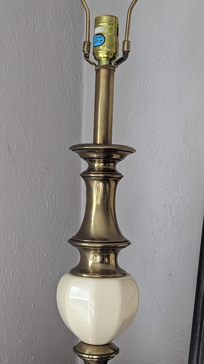 Vintage Stiffel Brass Table Lamp Ivory Enamel Ball 30" Tall Brass Base ...