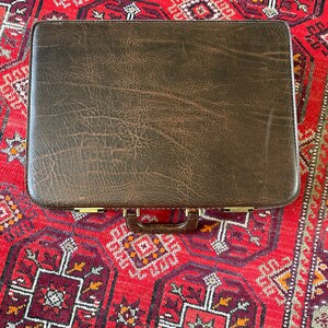 Vintage Stradellina Brown Attache Case With Click Closures and Nice ...