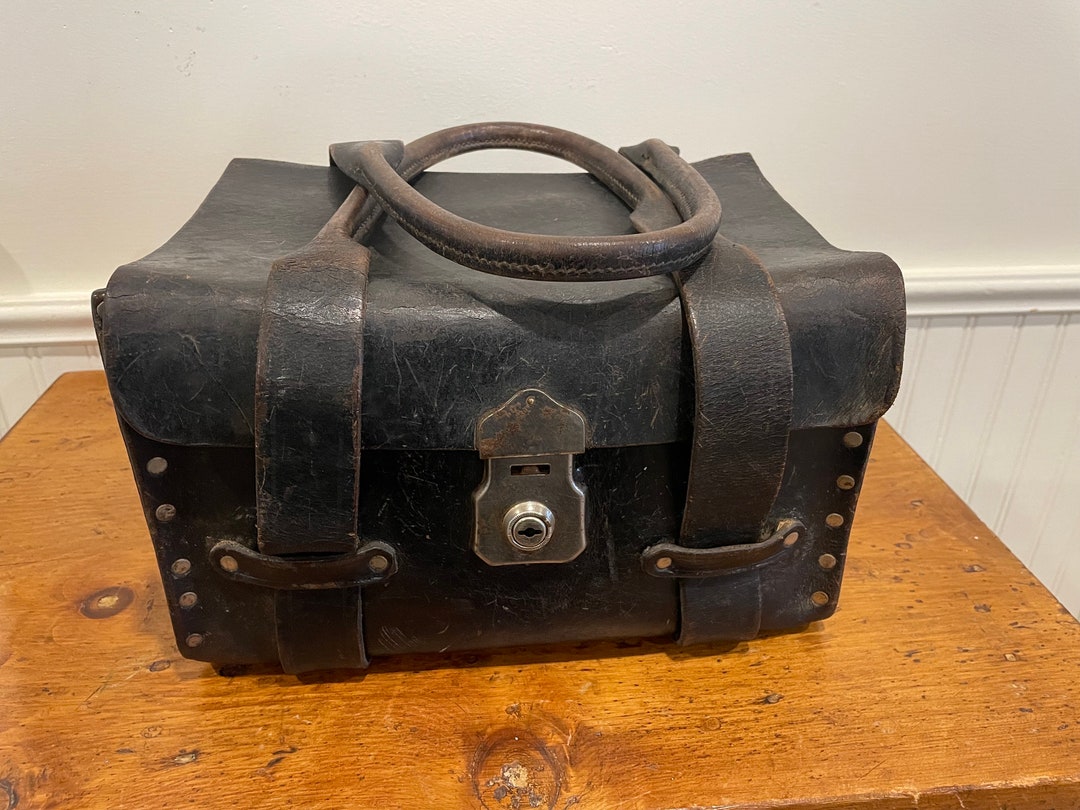 Antique Cheney Specialty Leather Bag. - Etsy
