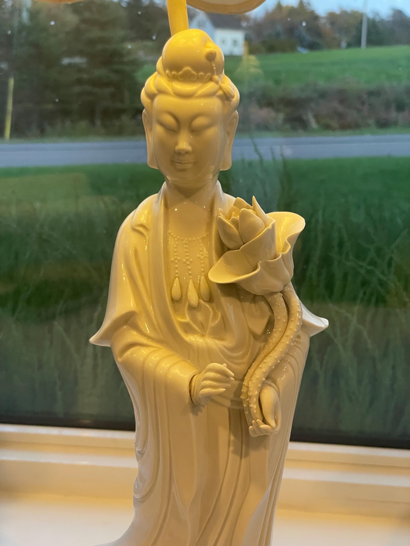 Blanc De Chine Lamp "quan Yin" With Lotus Flower Silk Shade - Etsy