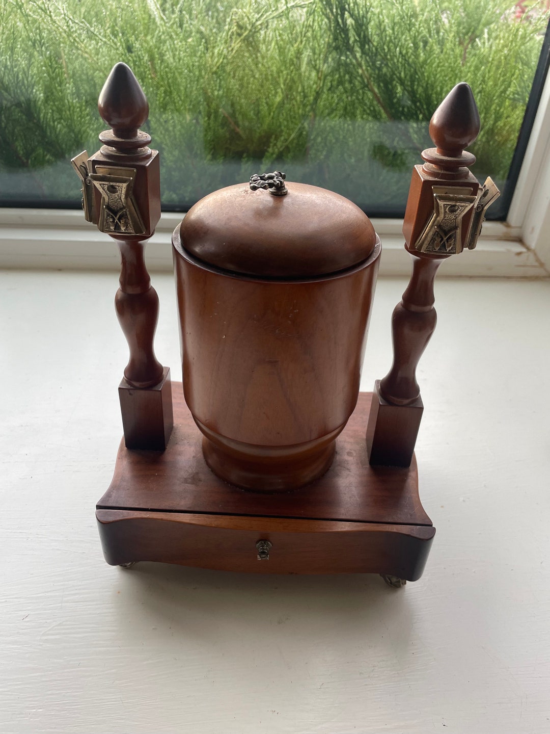 Antique Teak Humidor Designed for Pipe Tobacco With 6 Pipe Clips and a ...