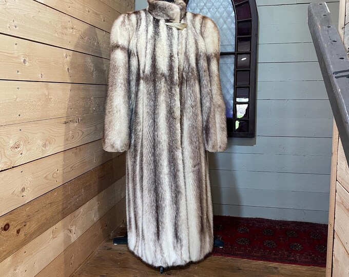 Wonderful Ladies Vintage Cross Mink Coat - Brown/white Natural Mink ...