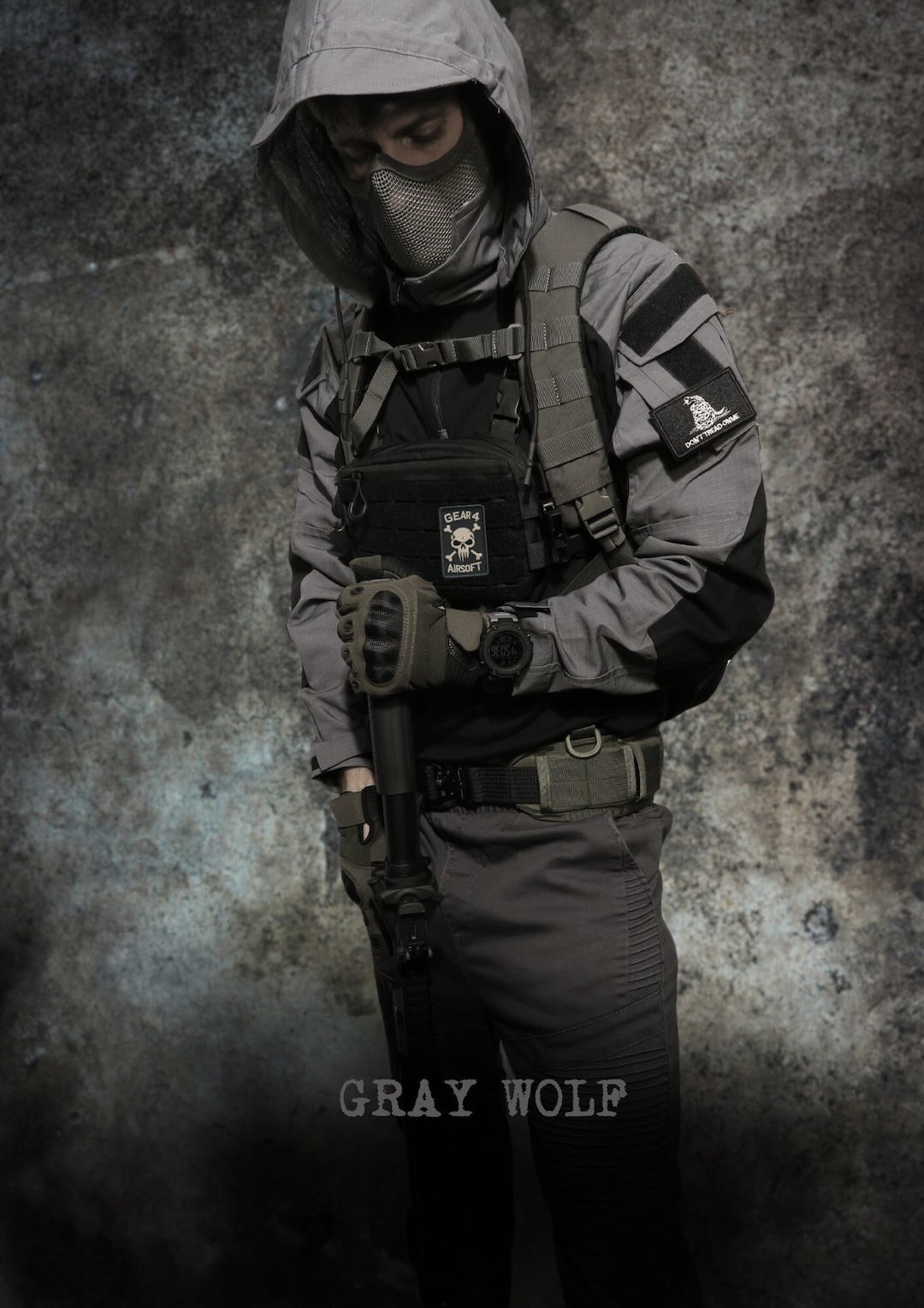 Wolf shuttering grey uniform