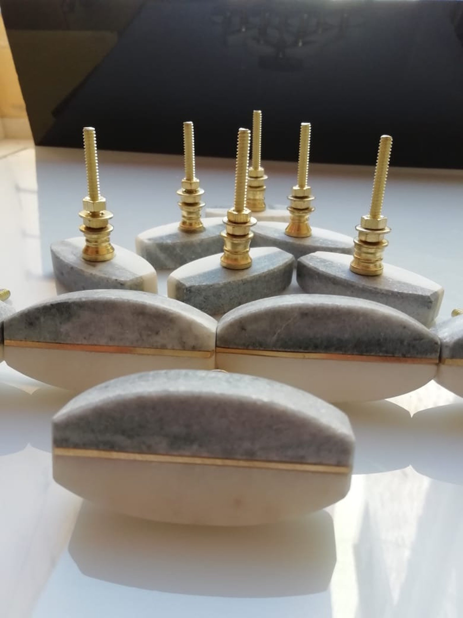 Beautiful Golden Fitting Marble Stone Knobs Kitchen Cabinet Knobs ...