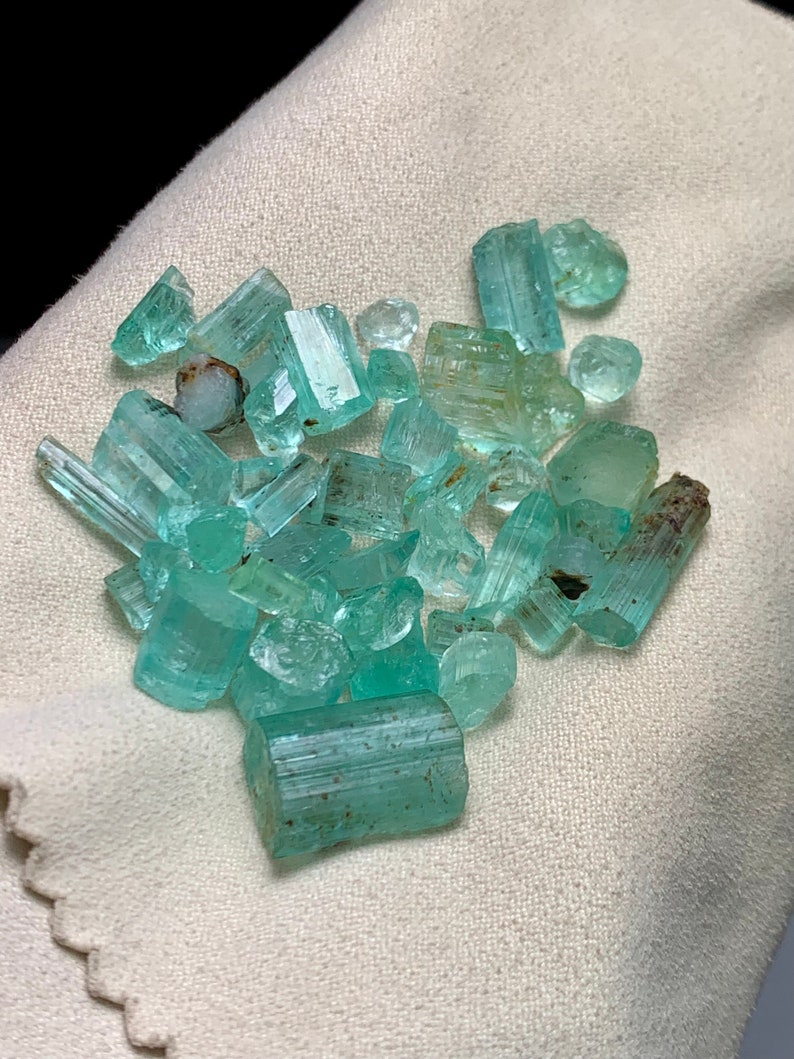 140 Cts Blue Green Rough Emeralds From Pakistan - Etsy