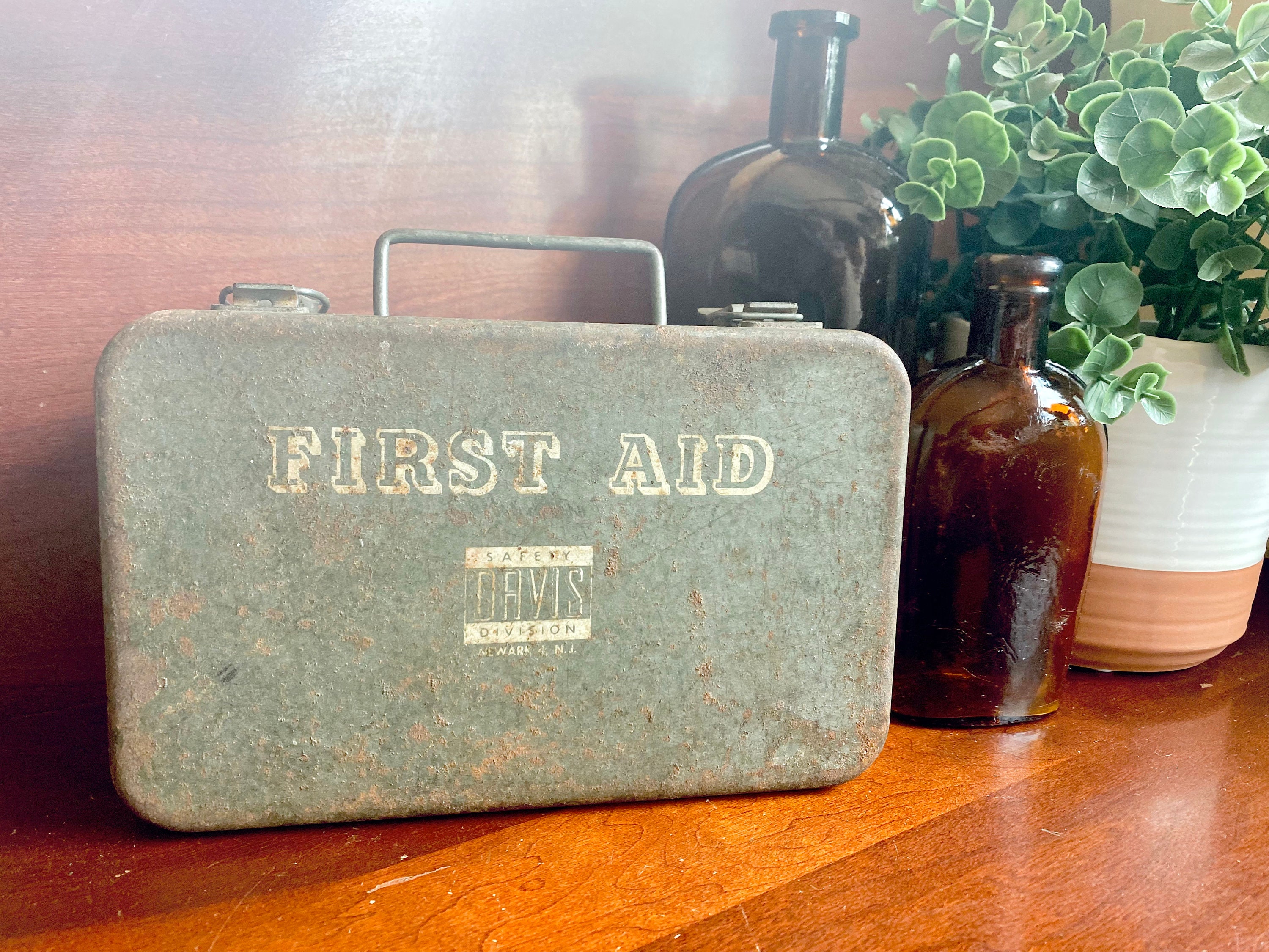 Vintage First Aid Safety Kit Made by Davis Division in Newark | Etsy