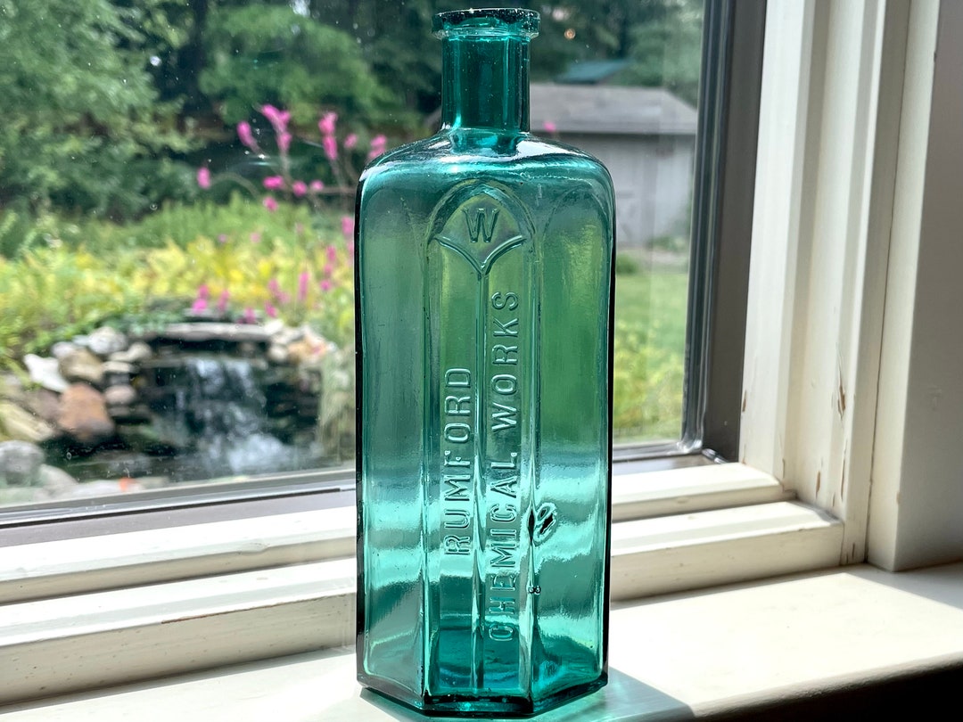 1860-1880 Rumford 7 3/4” Large Chemical Works Octagonal Bottle, Rich ...