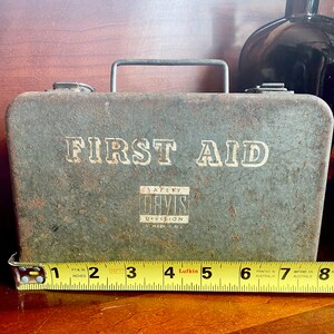 Vintage First Aid Safety Kit Made by Davis Division in Newark NJ, Metal ...