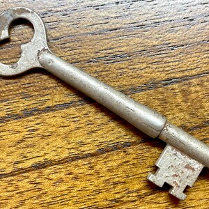 2 Authentic Vintage Embossed/stamped Skeleton Keys - Etsy