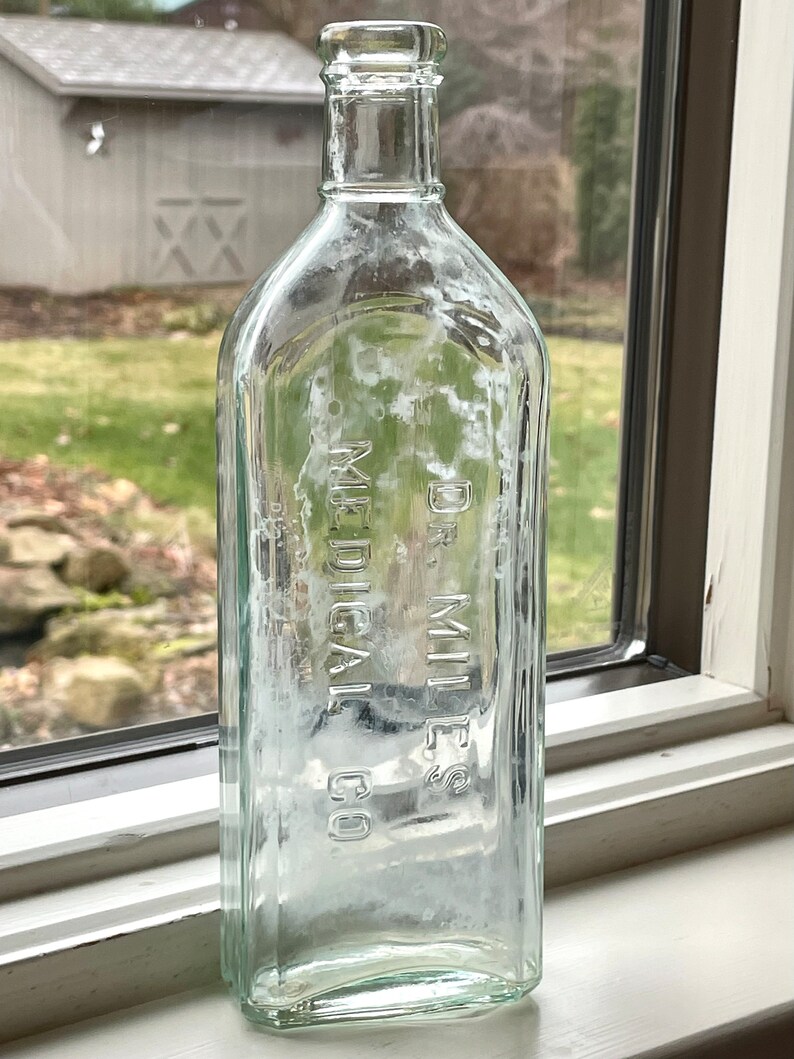 Early 1900’s Dr. Miles Medical Co. Bottle, No Chips or Cracks ...