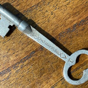2 Authentic Vintage Embossed/stamped Skeleton Keys - Etsy