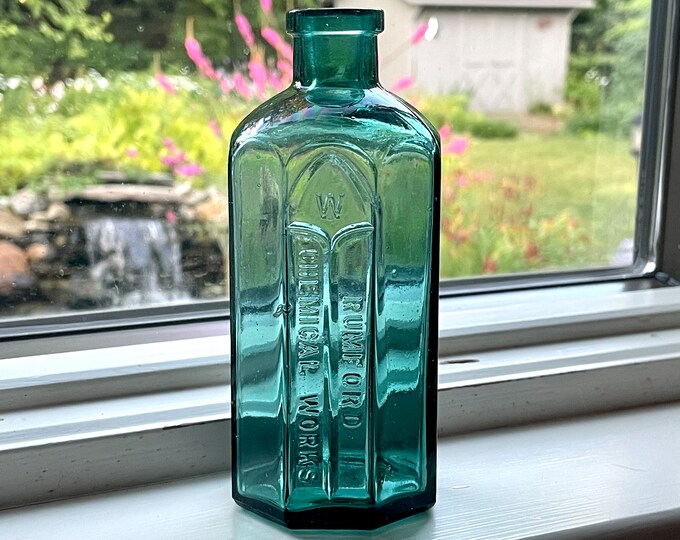 1860-1880 Rumford 5 3/4” Chemical Works Octagonal Bottle, Rich Emerald ...