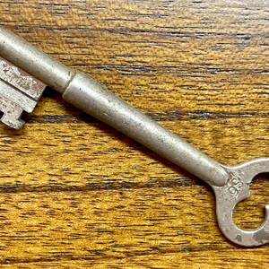 2 Authentic Vintage Embossed/stamped Skeleton Keys - Etsy