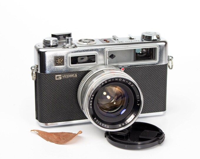 Cla'd Yashica Electro 35 Film Camera 35mm Vintage Film Camera + Battery ...