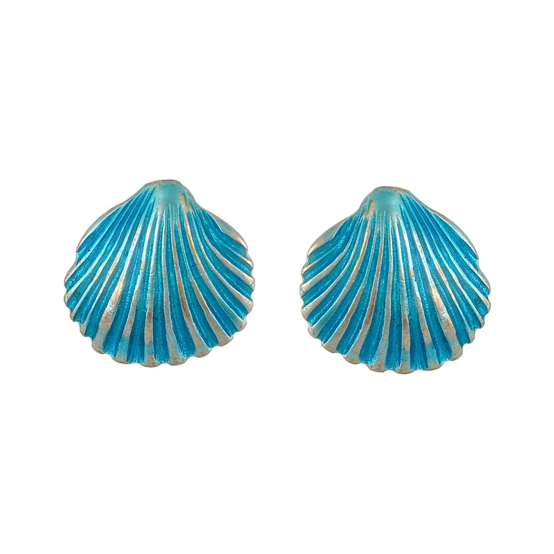 Seashell Stud Earring - Summer Chic Outfit • MARDI• Coastal Outfit ...