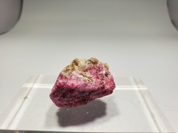 Rare Vlasovite in Pink Eudialyte Matrix | Etsy