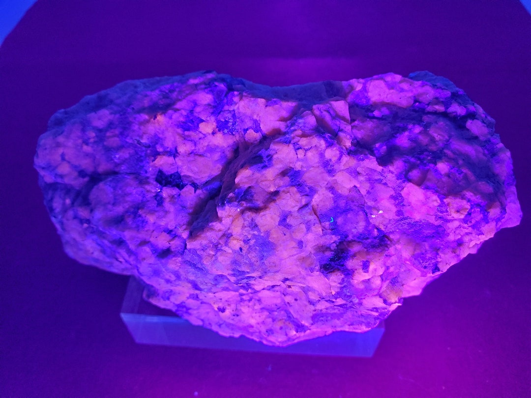 Rare Hackmanite - Sodalite (fluoresces Orange) - Etsy