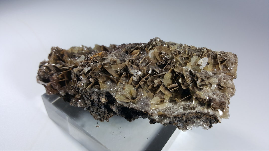 Wulfenite - Tabular Crystals - Etsy