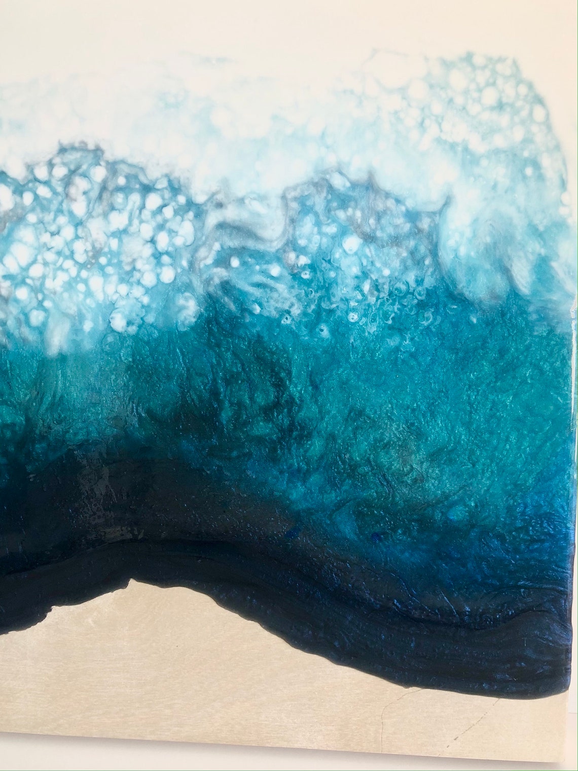 Abstract Beach Wave Made With Epoxy Resin and Naturally Colored Pigment ...