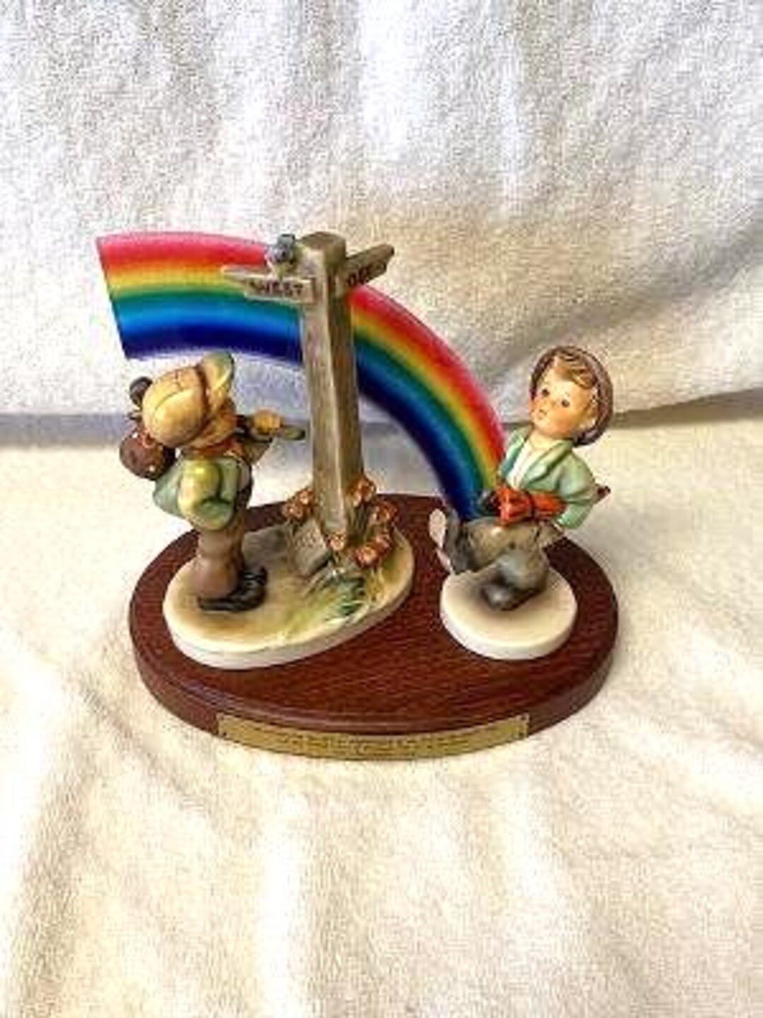 Hummel - Enduring Glow of Freedom - LIMITED EDITION - MINT - Etsy