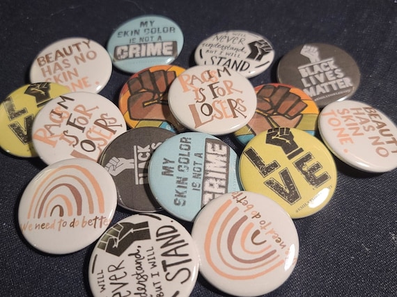 BLM Buttons Pack of 1.5 inch Pin Back Buttons Black Lives | Etsy