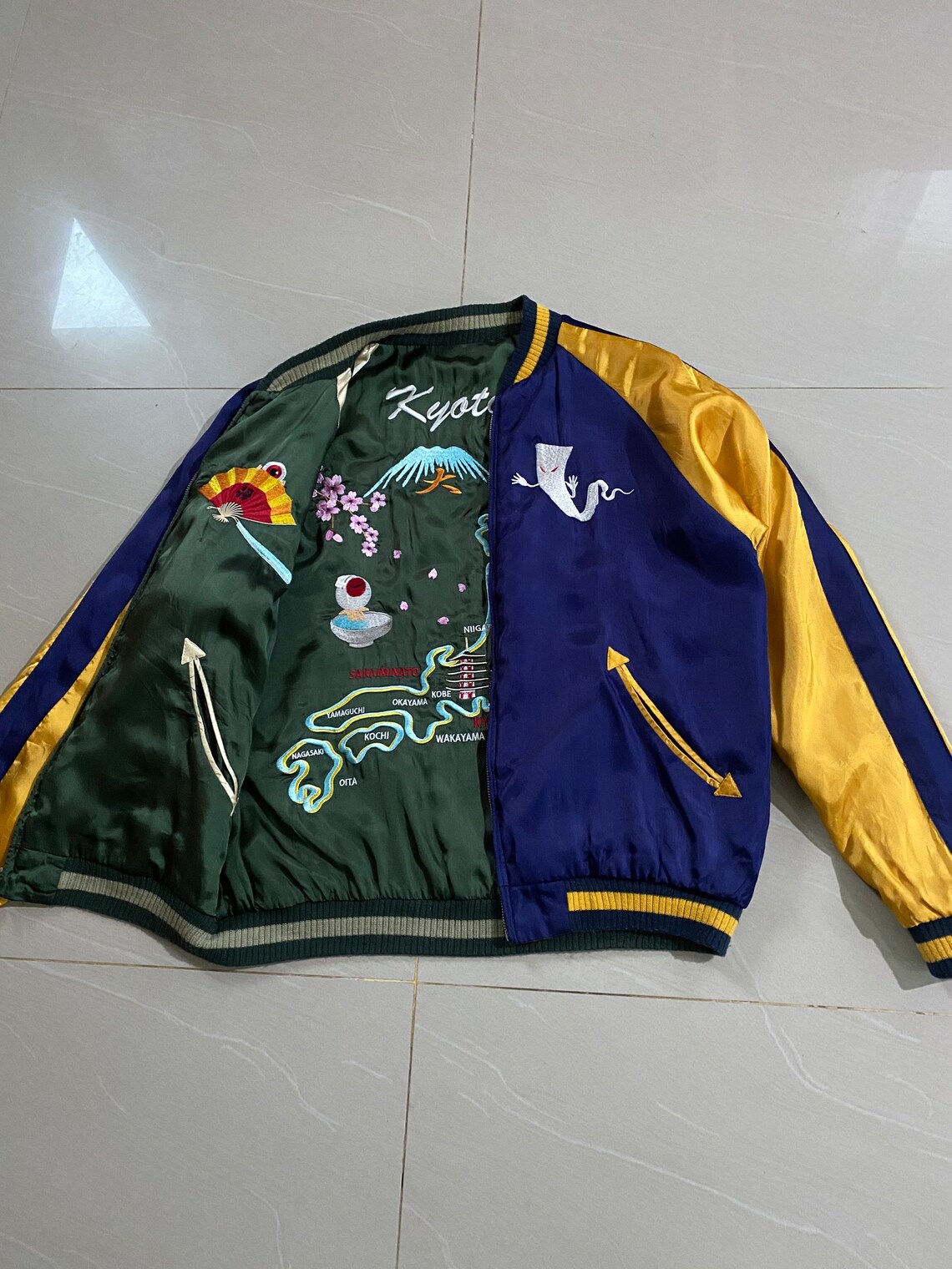 Rare ZEN Kyoto Sukajan Reversible Medama Oraji Map of Japan 100% Rayon ...