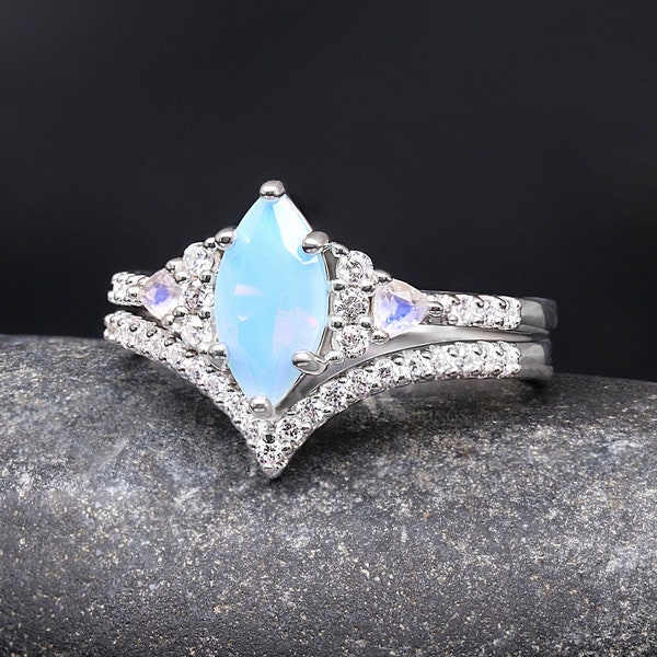 Cinderella Engagement Ring - Etsy