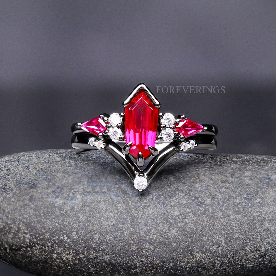Black Ruby Engagement Ring Set, Woman Wedding Ring, Kite Coffin Cut ...