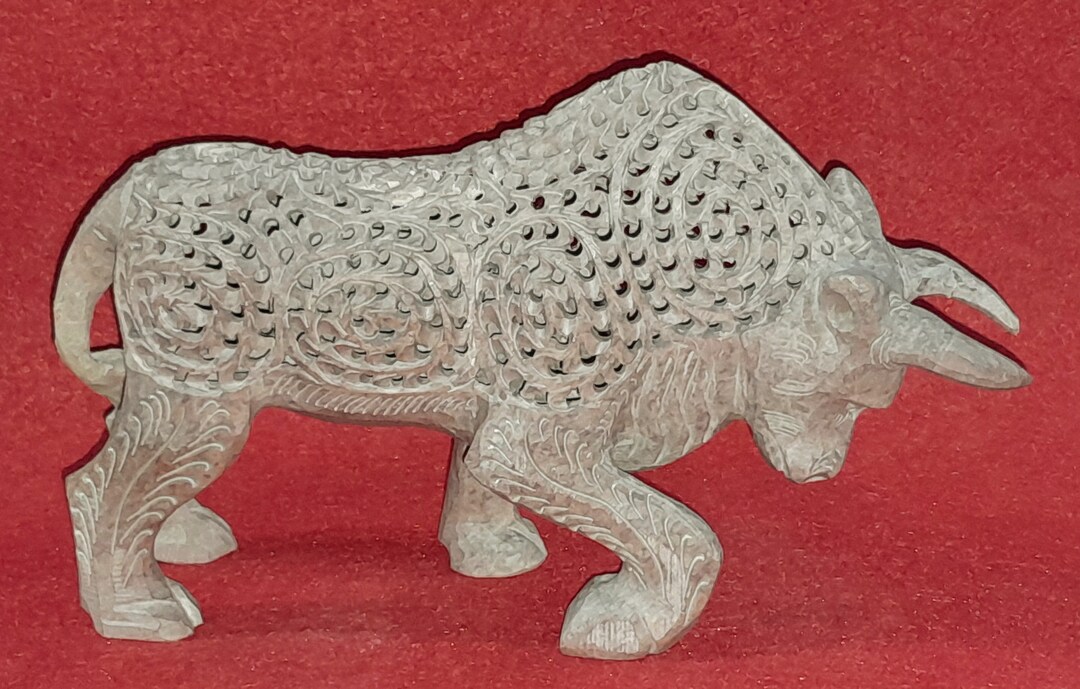 Marble Bull Statue Triplecut Engraved Handmade - Etsy