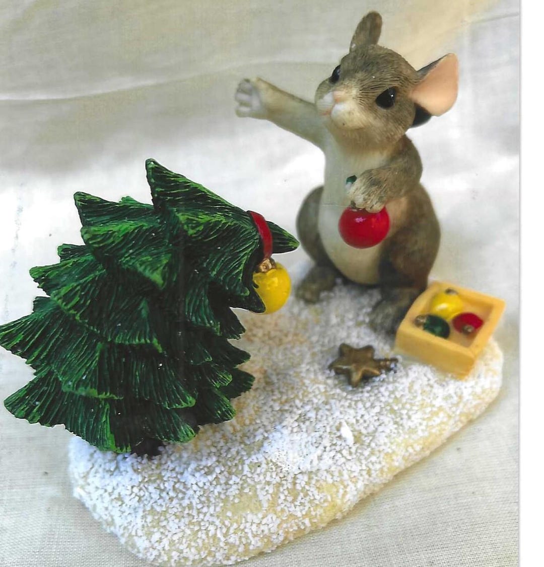 Christmas Present Mouse Please Just One More Charning Tales Fritz ...