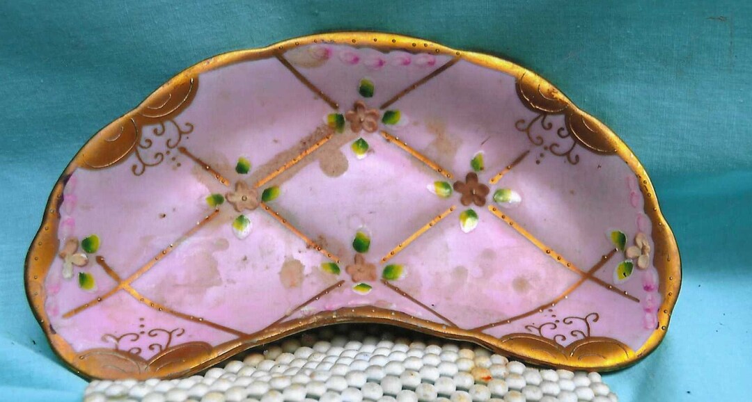 Victorian Crescent Bone Dish Ivory and Gold Mint Wqith No Chips or ...