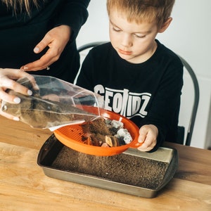Geokidz Dig Kit for Kids– STEM Base Educational Science Kit for Geology ...