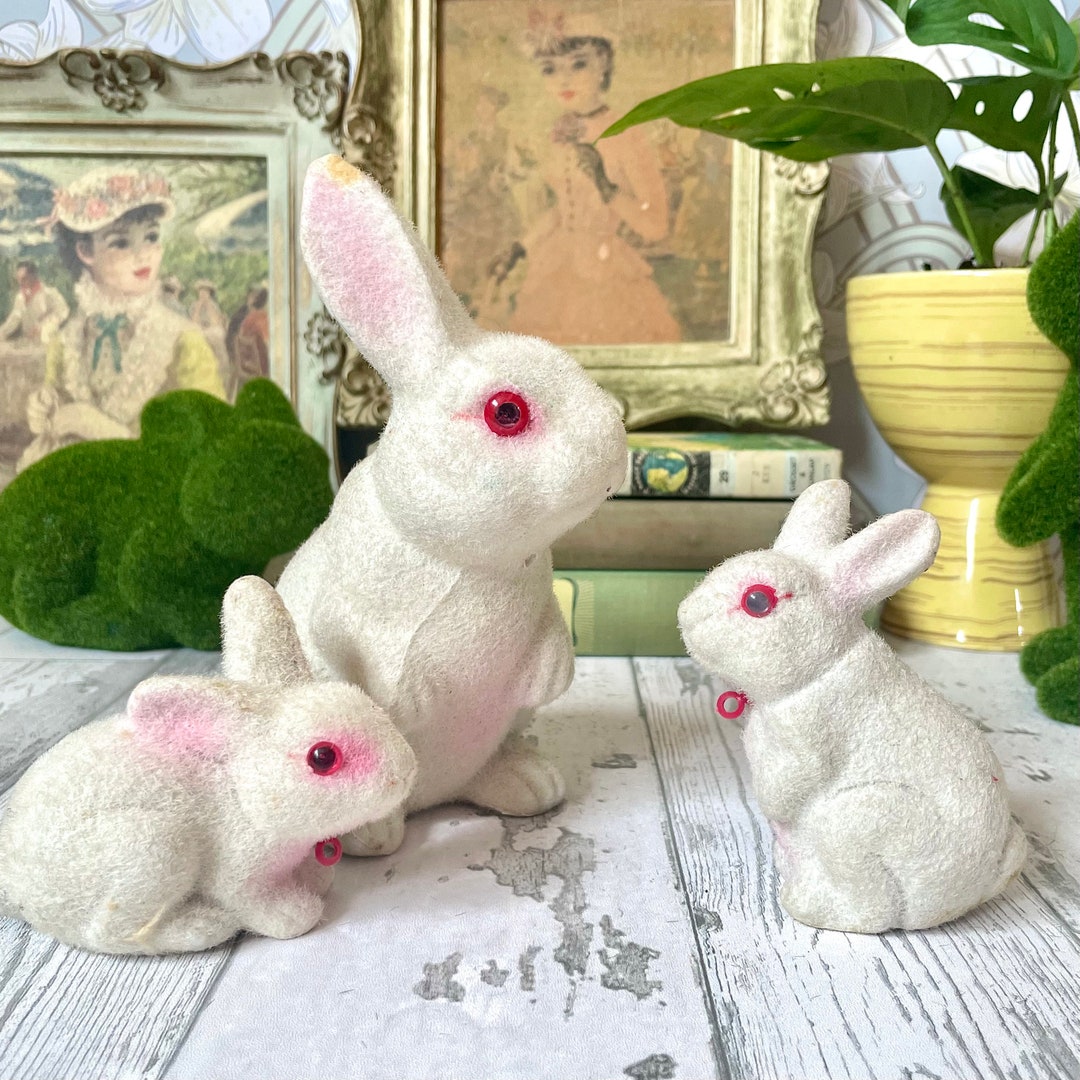 Vintage Fuzzy Flocked White Easter Bunny Family Red Eyed Retro Mamma Rabbit & Babies Figurines ...