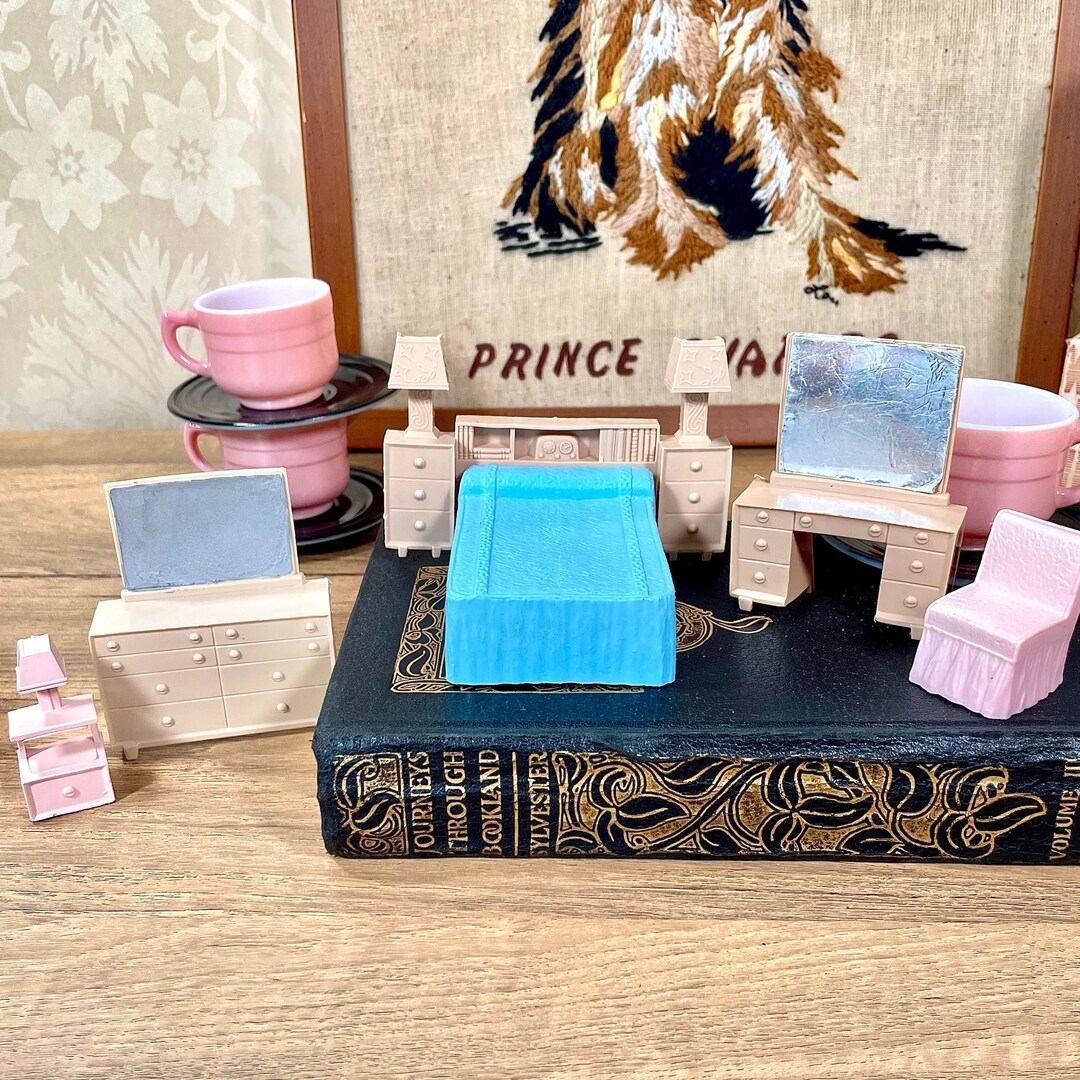 Vintage 1960s Marx Toys Master Bedroom Suit MCM Dollhouse Miniature ...
