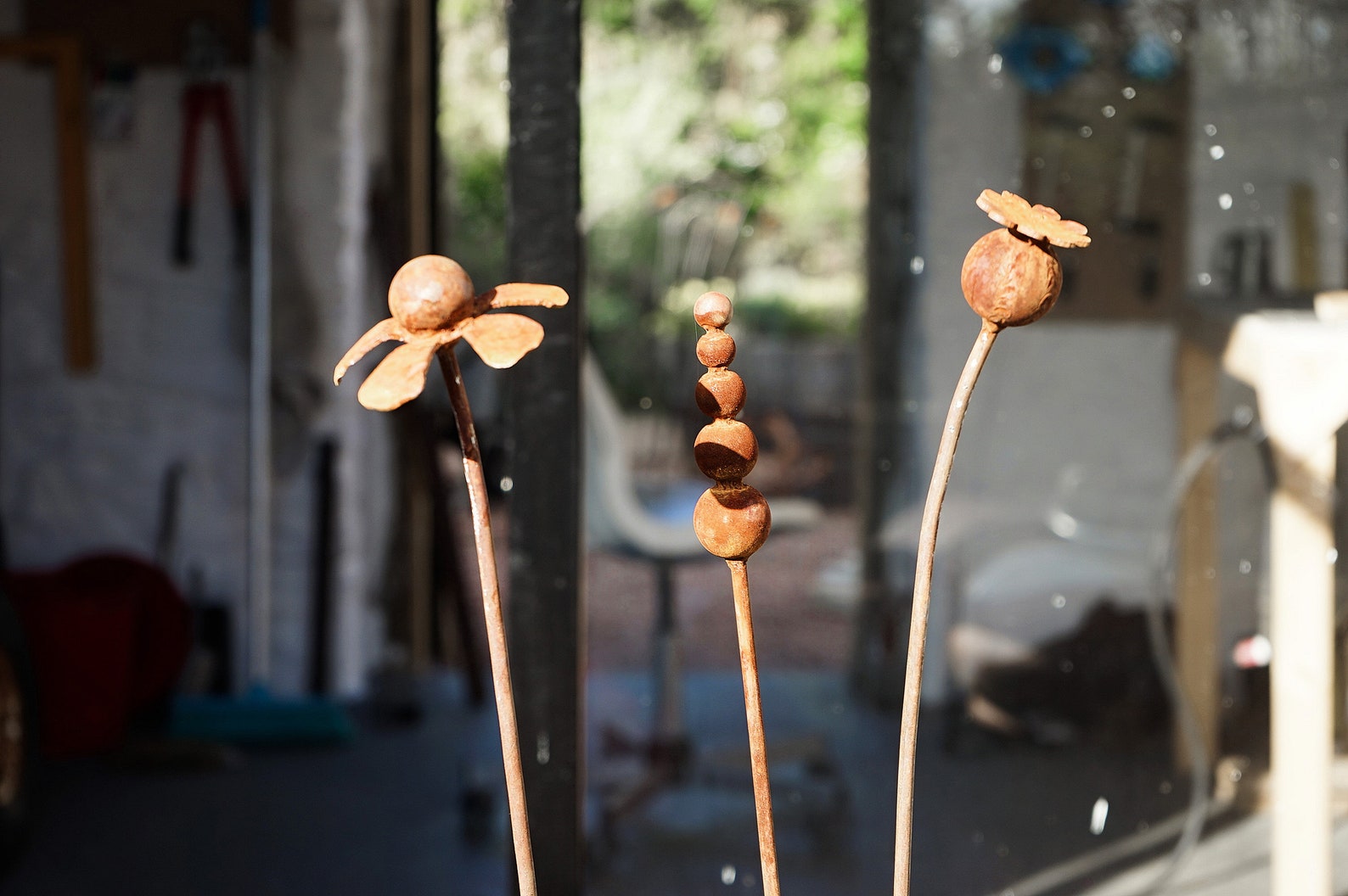 3 Rusty Metal Flower Sculptures / Reed Poppy and Helenium - Etsy UK