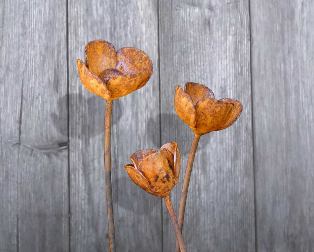 Rusty Metal Poppy Flower Sculpture / Garden Art Decoration / Outdoor ...