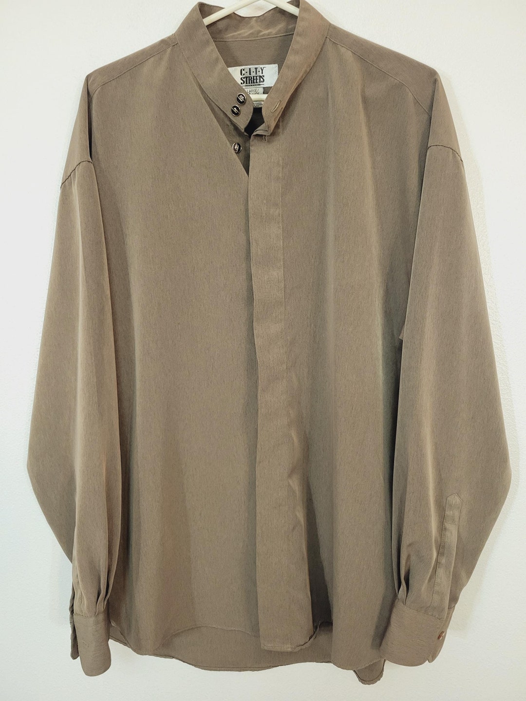 Vintage 1980s City Streets Greige Sheeny Polyester Long Sleeve Shirt ...