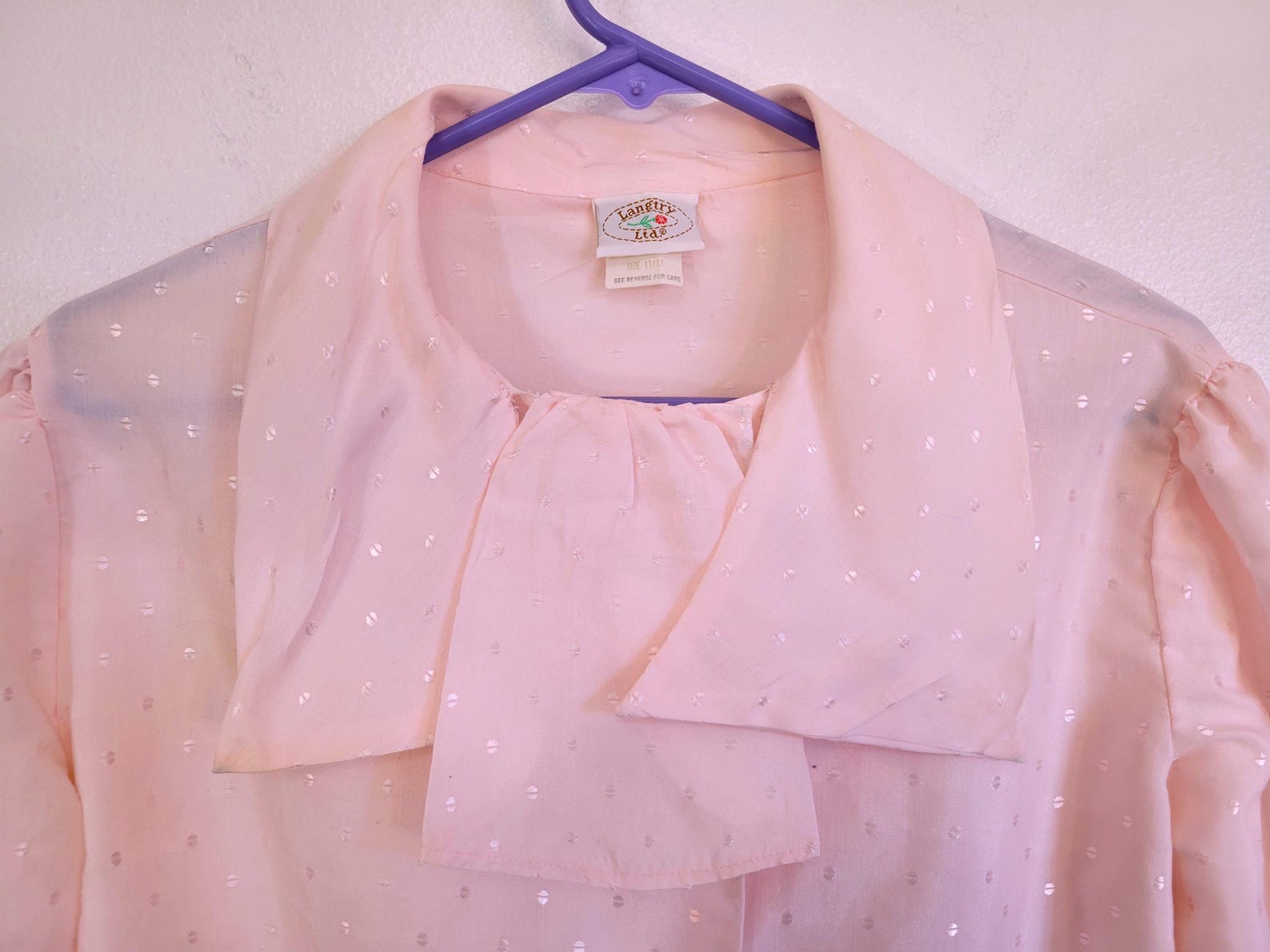 Vintage 1980s Lantry Ltd. Pastel Pink Jacquard Polka Dot Poly/cotton ...