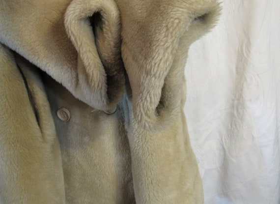 Vintage White Stag 1960s Women's Cream Faux Fur Doubl… - Gem