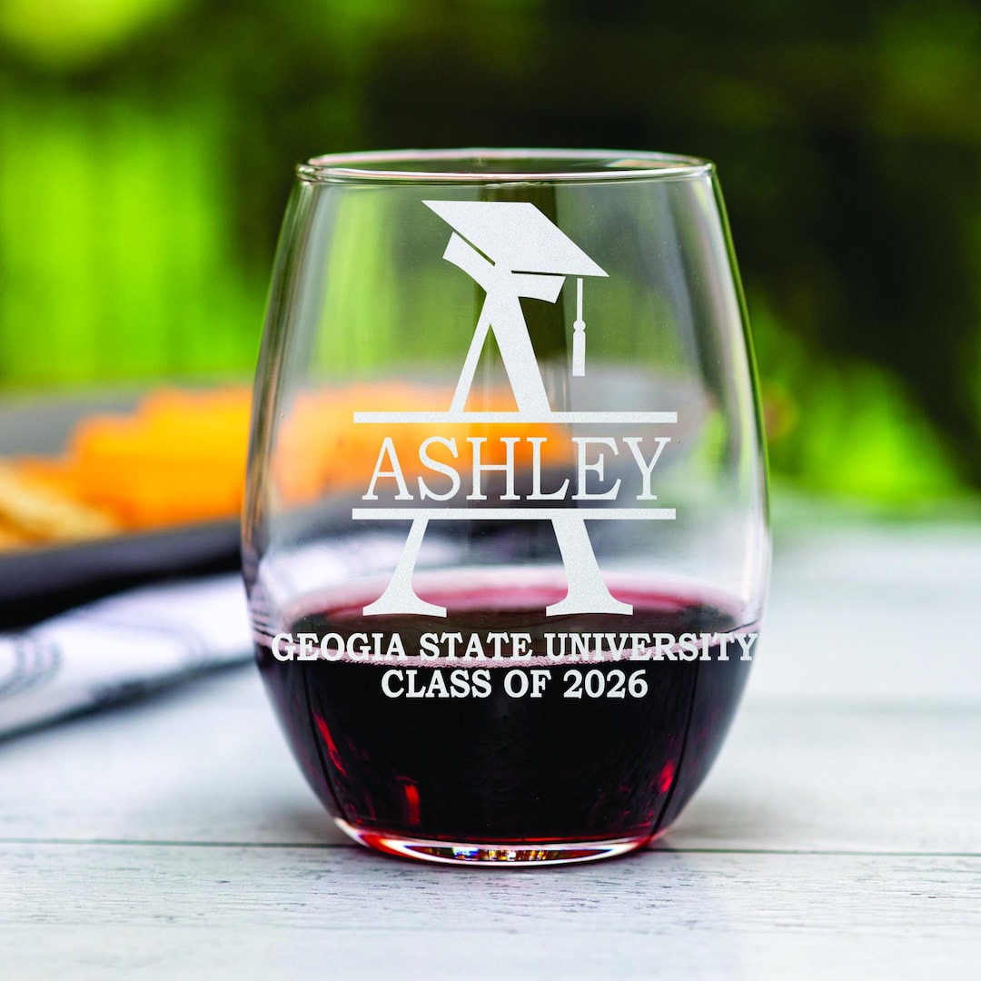 College Graduation Wine Glass 2026. Cap & Tassel Design. Personalized ...
