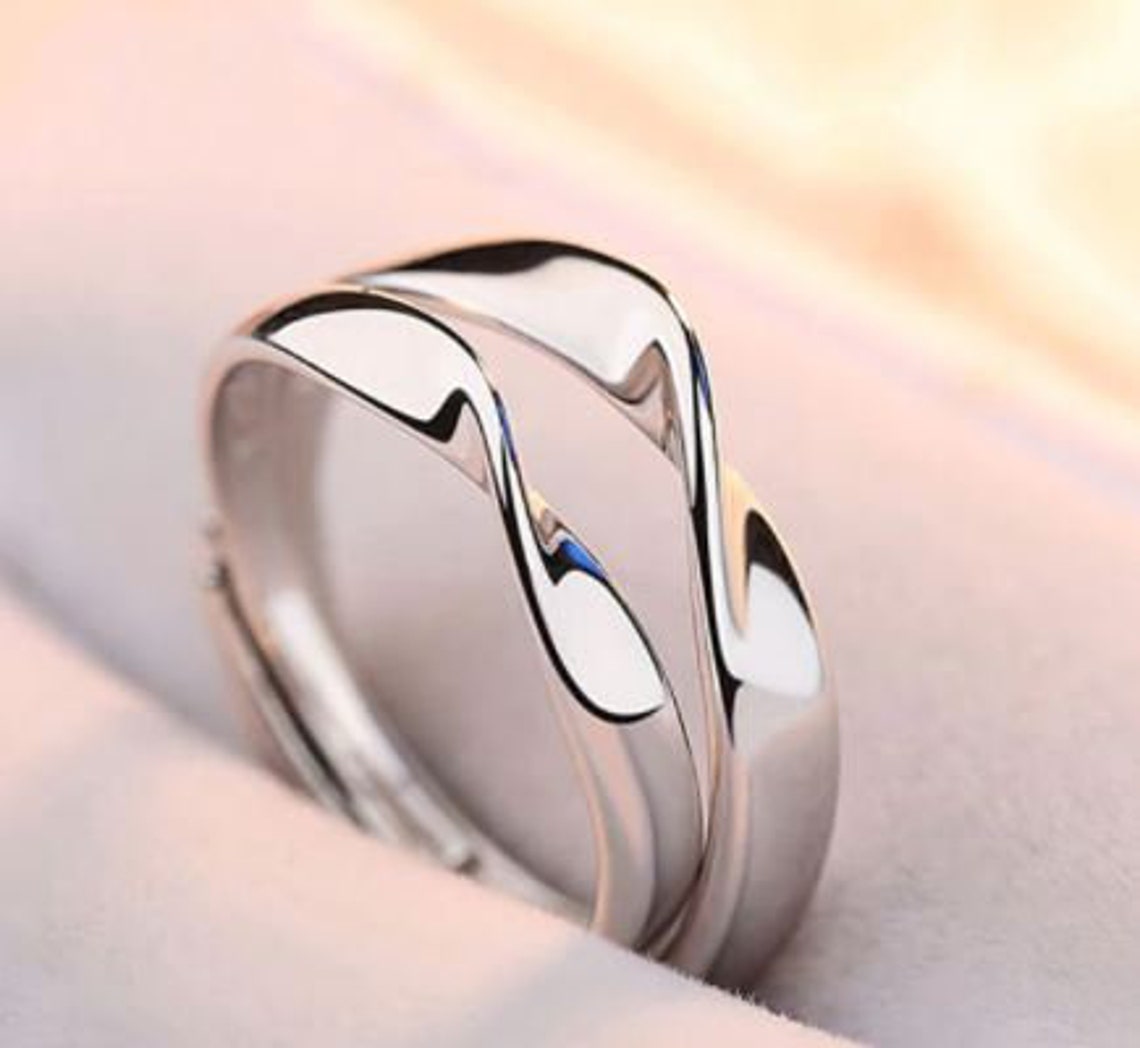 Mobius Ring Wedding Ring Set Silver Dainty Wedding Band - Etsy