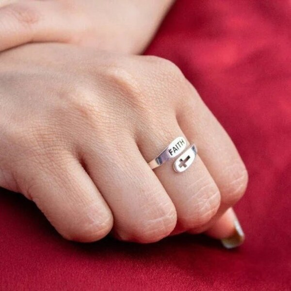 Faith Ring - Etsy