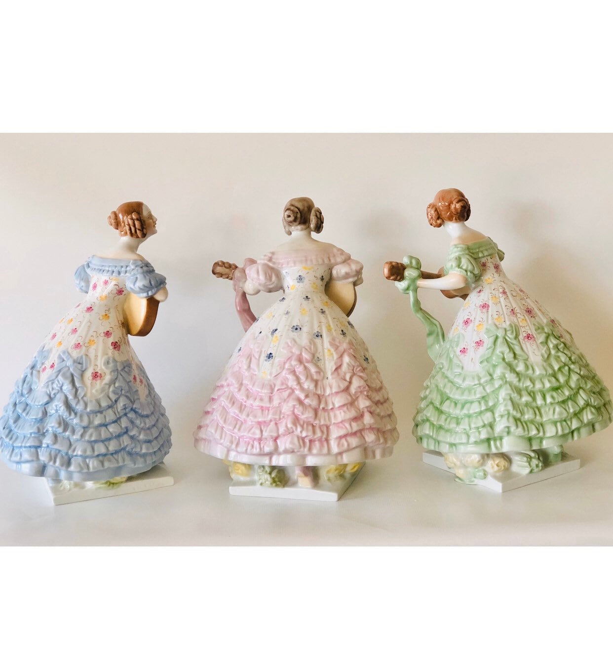 Gift Herend Porcelain SET Three Girls Playing Guitar Blue Pink Green ...