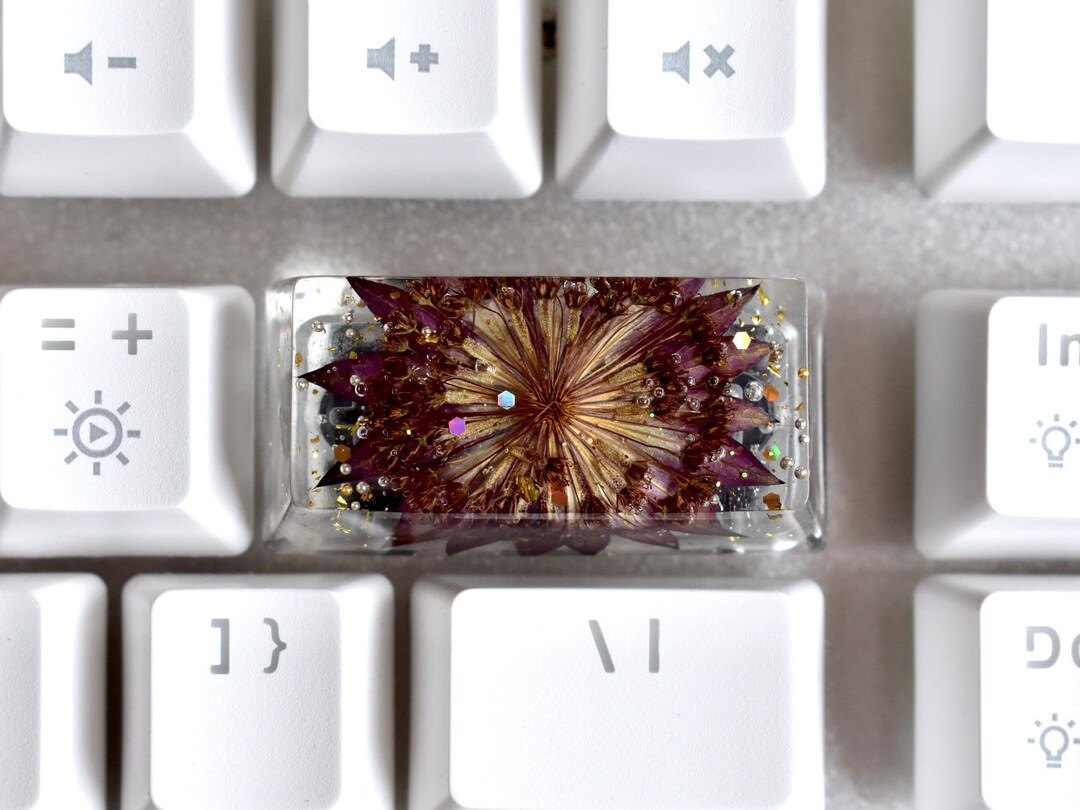 Backspace Resin Keycap With Natural Astrantia Flower and Glitter for ...