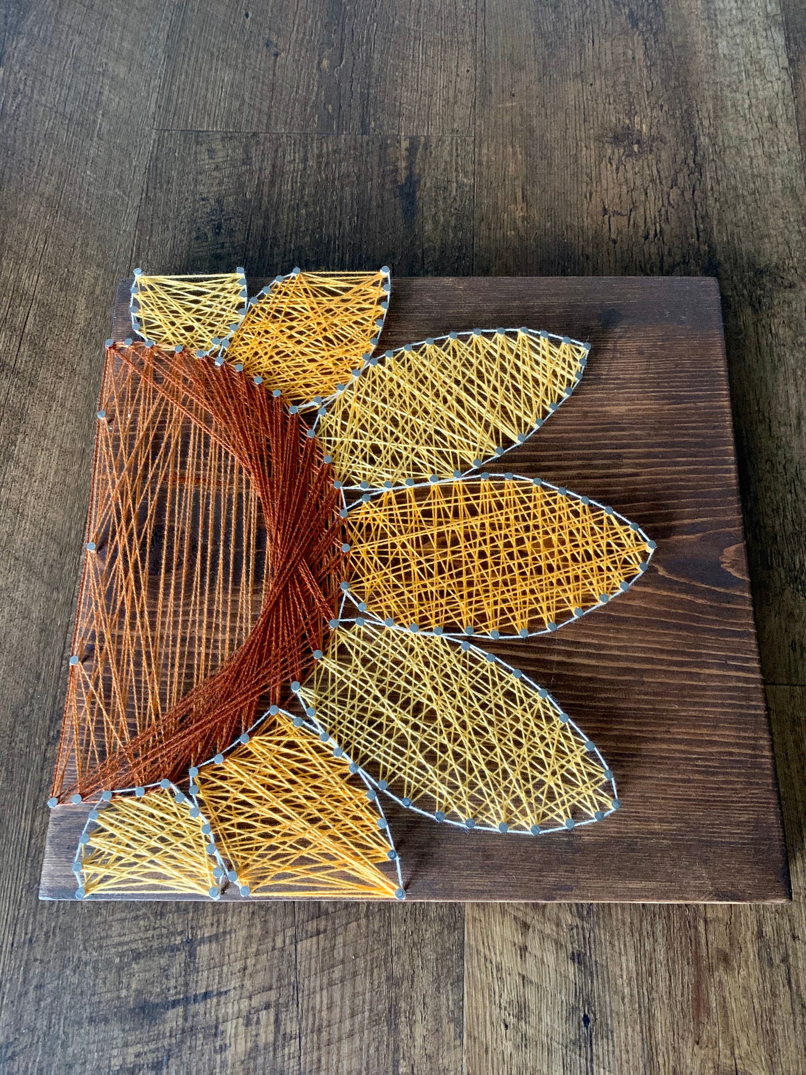 Sunflower string art | Etsy