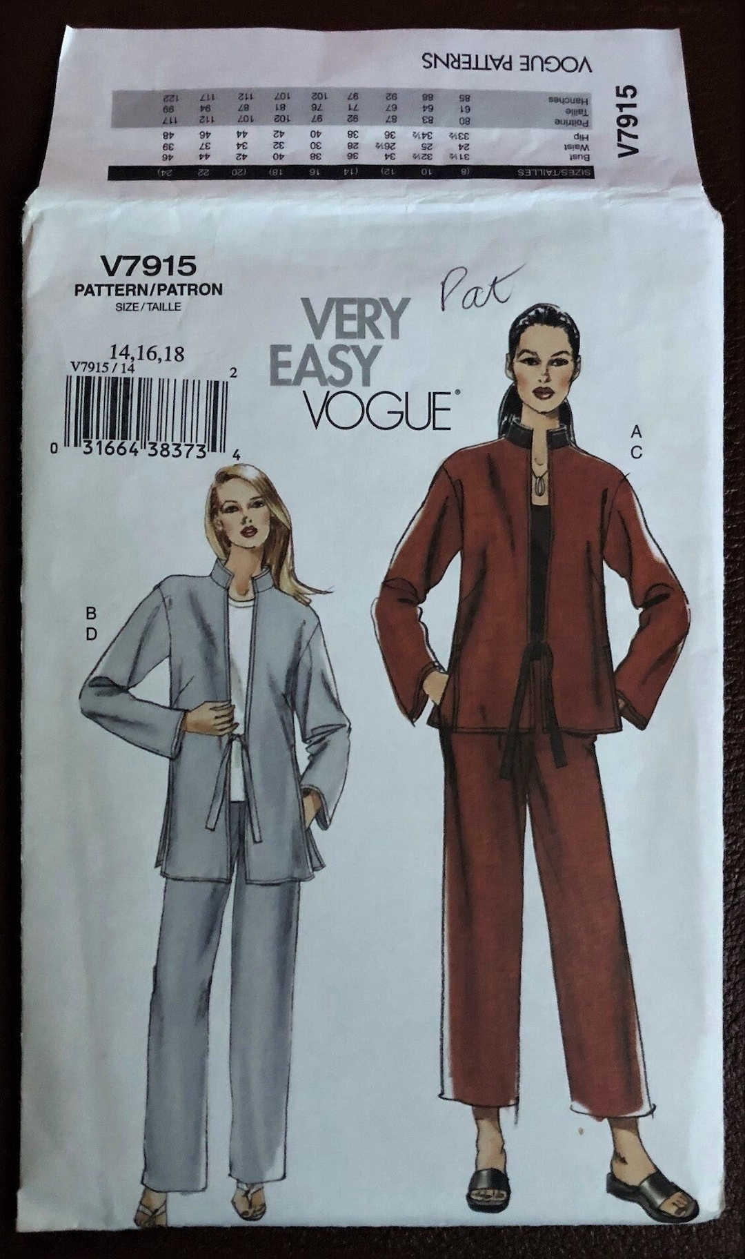 Casual, Easy-to-wear, Jacket With Side Slits and Pants in Two Lengths ...