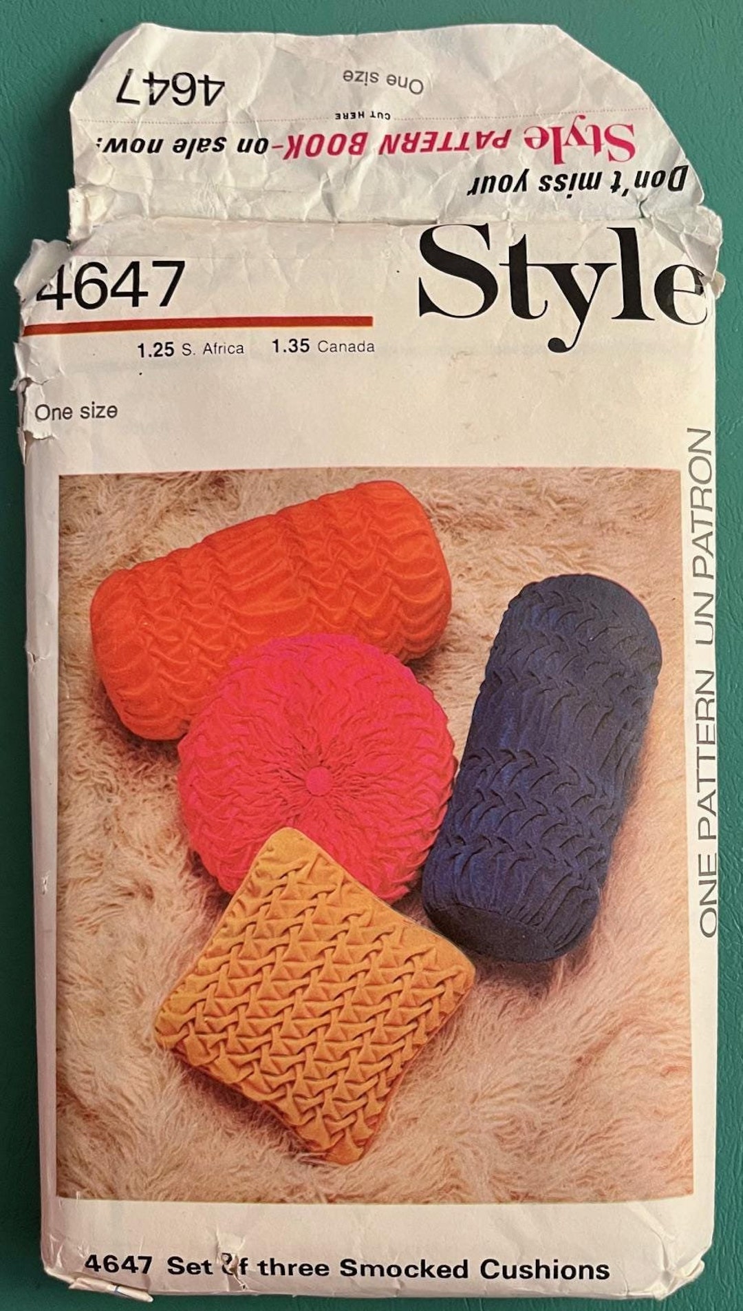 Vintage 70's, Smocked Cushions in 3 Styles Sewing Pattern Style 4647 ...