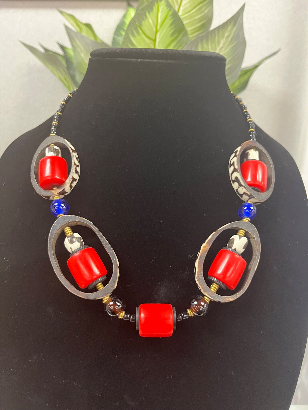 Kenyan Maasai Beaded Necklace and Earrings: African Ethnic Jewelry - Etsy