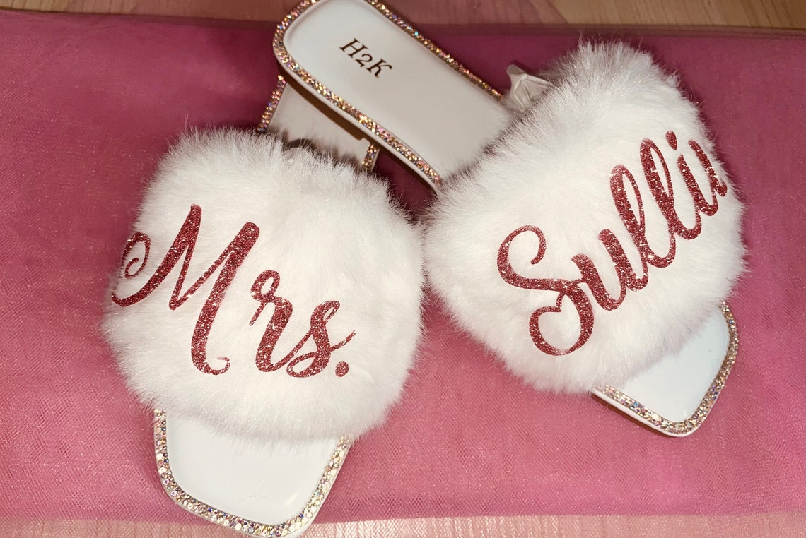 Bride Satin Personalized Robe and Slipper Set. - Etsy