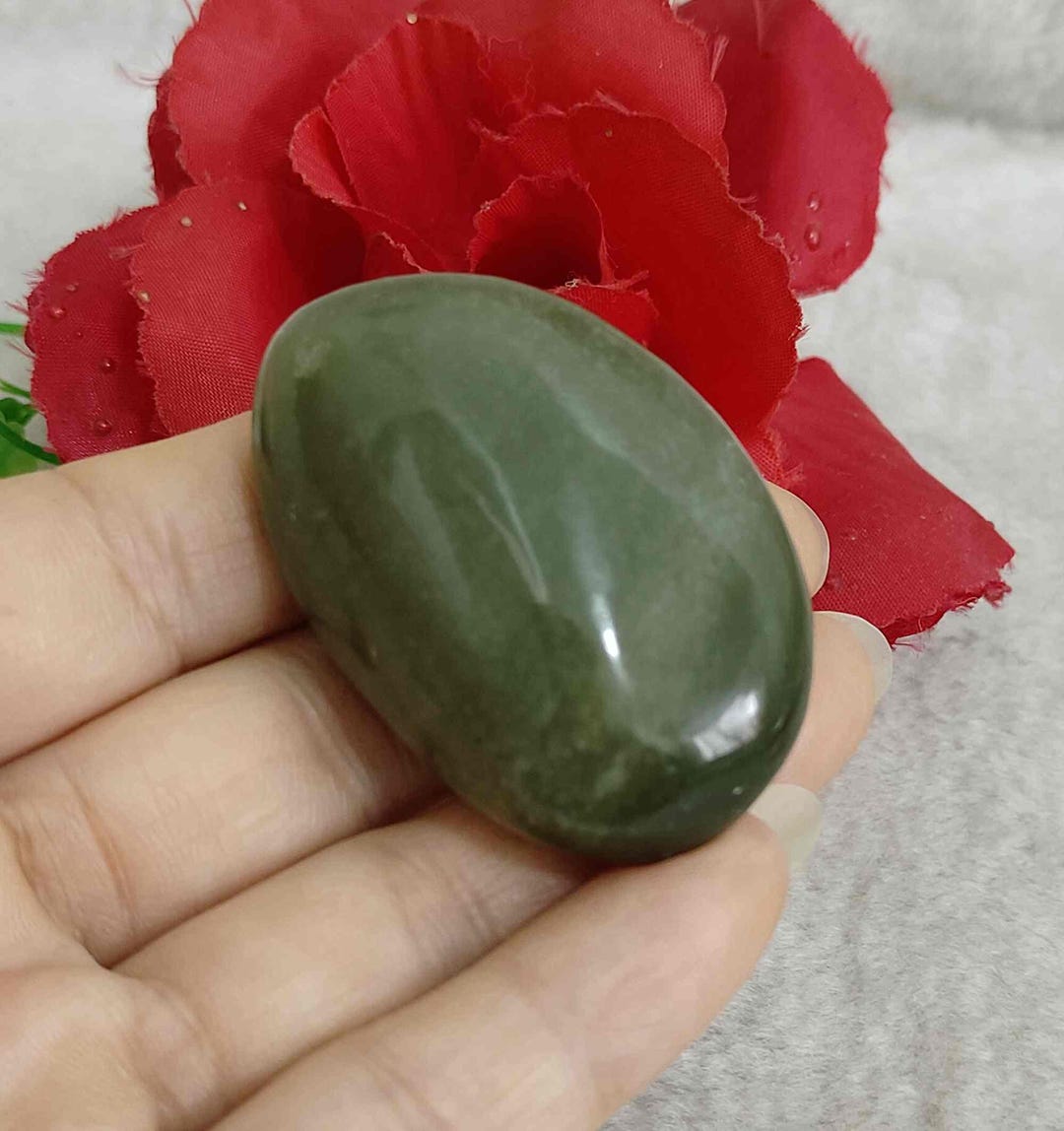 Natural Polished Jade/nephrite Mineral Specimen, Mineral Crystal ...